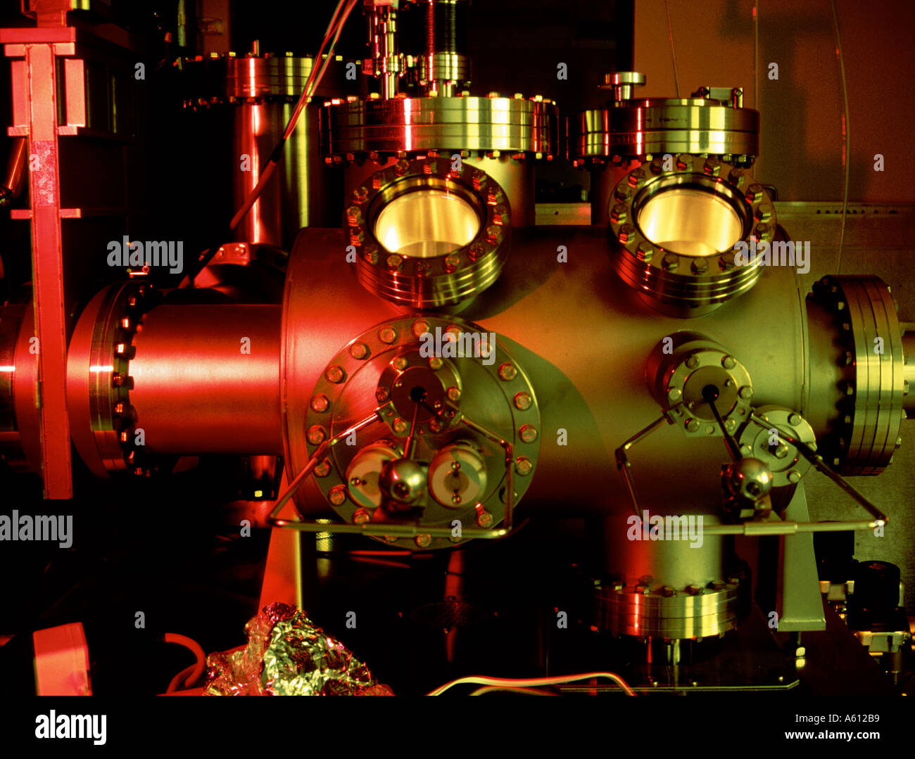 Ultra high vacuum chamber used in semiconductor research Stock Photo ...