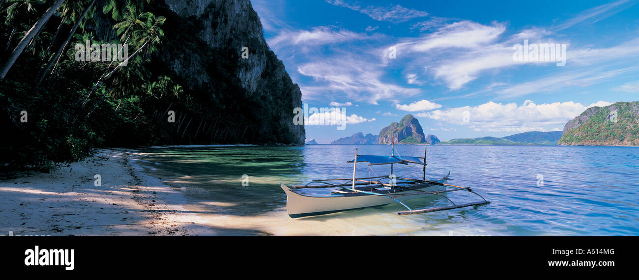 Beach boats, Palawan, Philippines Stock Photo - Alamy
