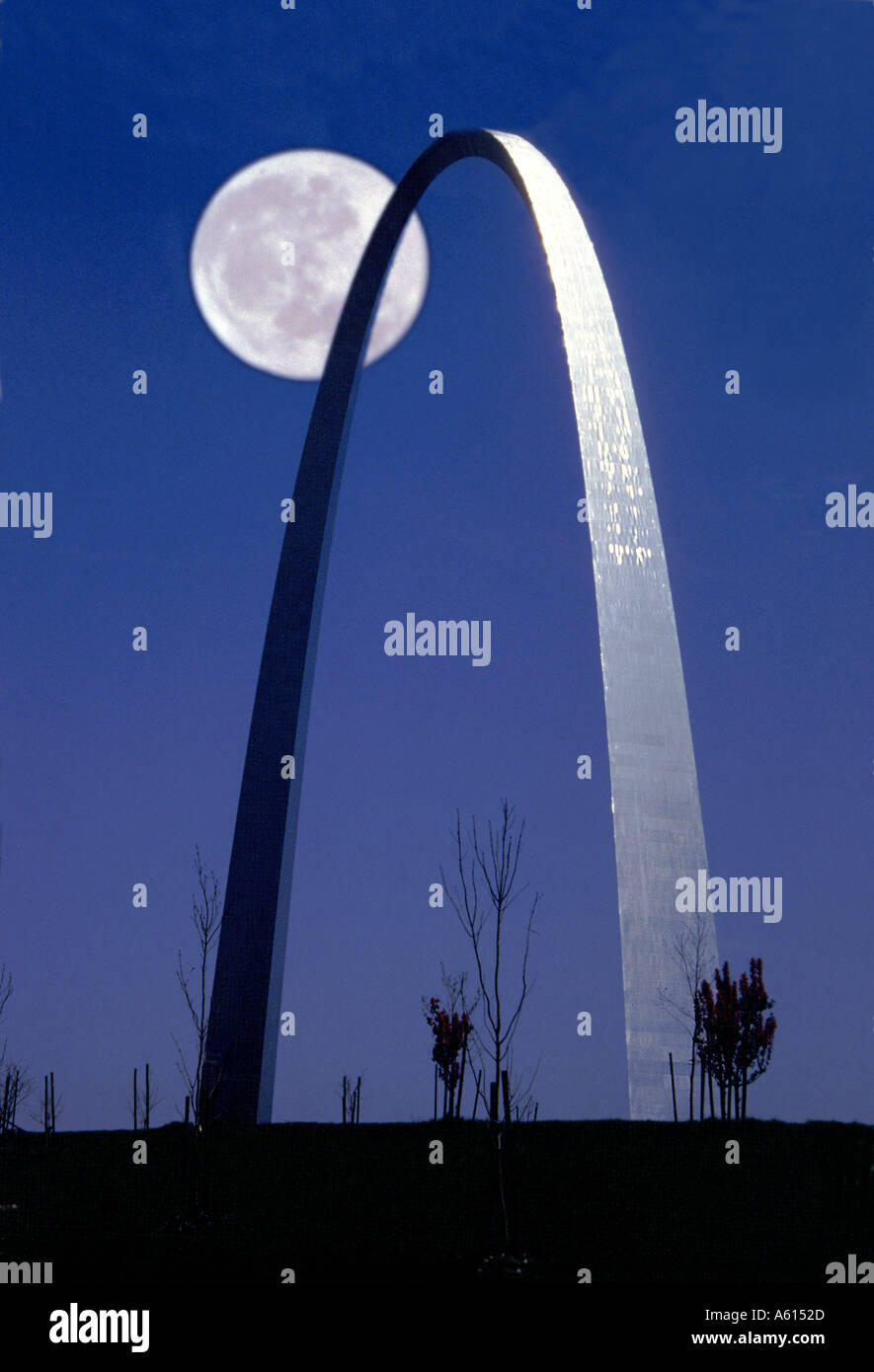 Moon and St Louis Arch composite Stock Photo - Alamy