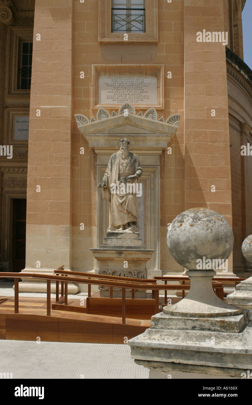 Statue of saint in Mosta Malta Stock Photo - Alamy