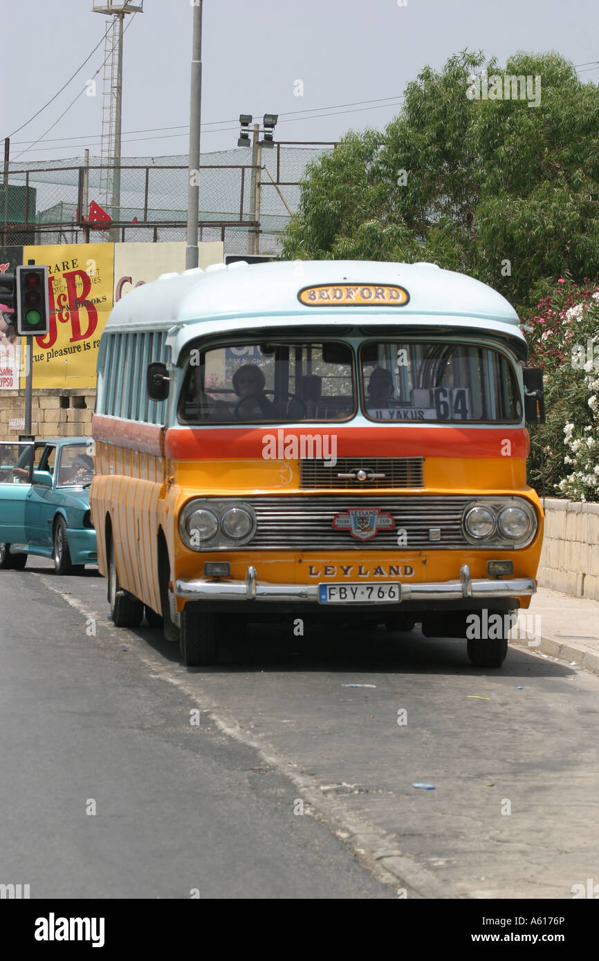 Old style bus hi-res stock photography and images - Alamy
