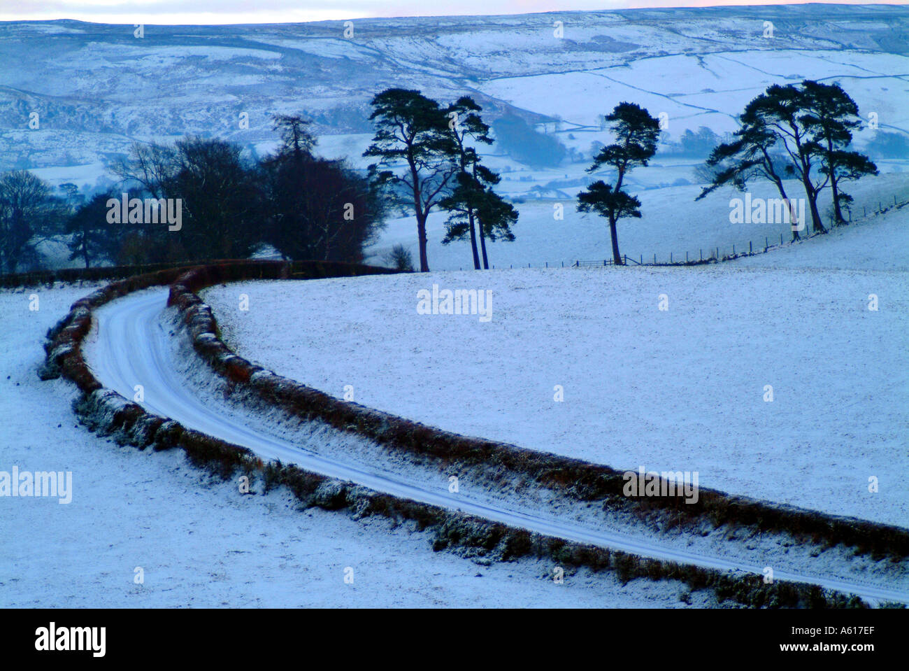 snow, road, bend, curve Stock Photo - Alamy