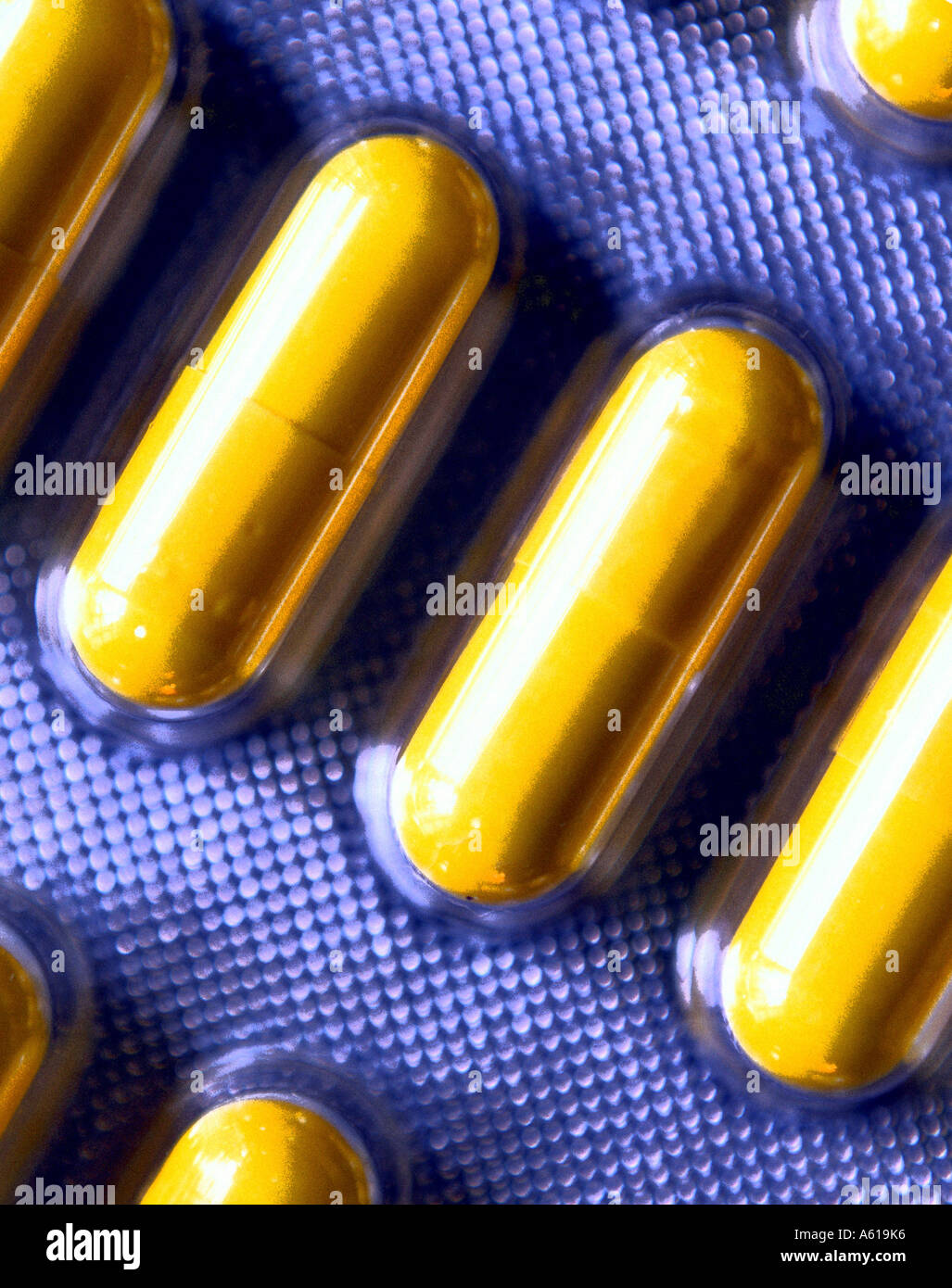 Close-up of capsules in blister pack Stock Photo - Alamy