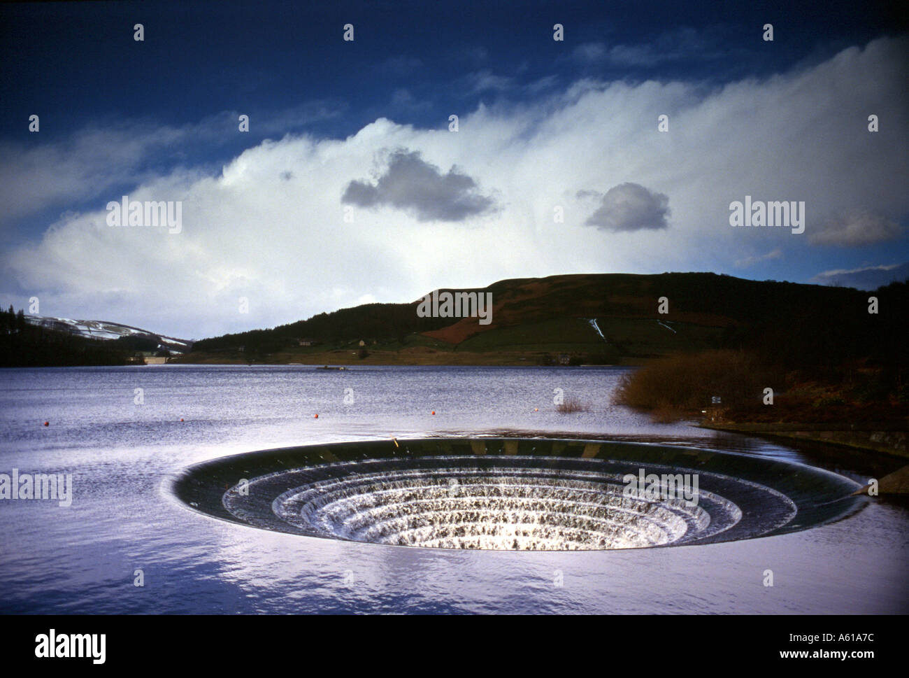 Derwent Lady Bower Reservoir Peak District Derbyshire England UK Europe ...