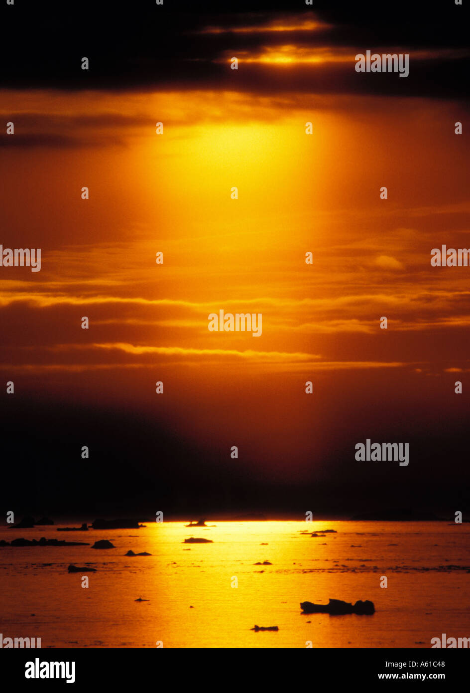 Light from low sun hi-res stock photography and images - Alamy