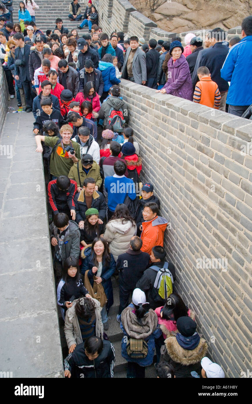 Crowds trying to get on and off the Great Wall of China at Badaling on ...