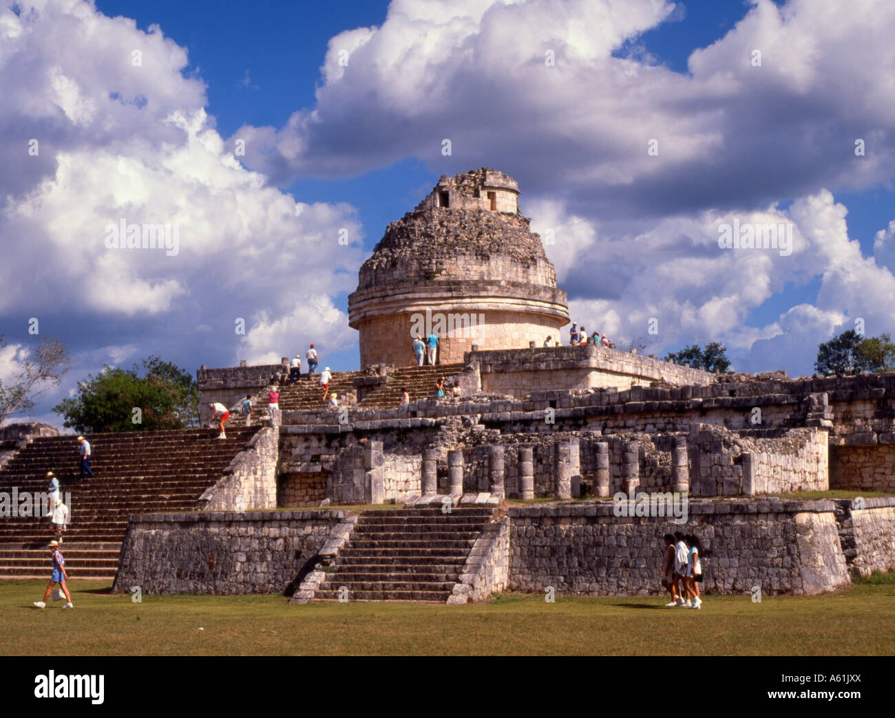 Mexico Yucatan Chichen Itza Observatory Mayan ruins Stock Photo - Alamy