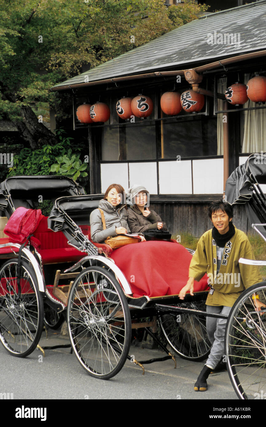Japan Kyoto Arashiyama rickshaw driver customers Stock Photo - Alamy