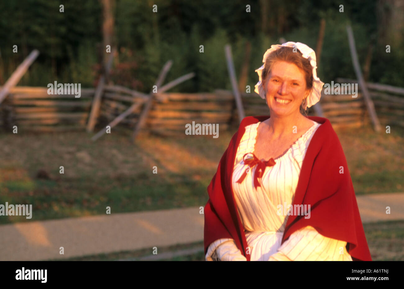 Historical Colonial America in Williamsburg Virginia with female actors ...