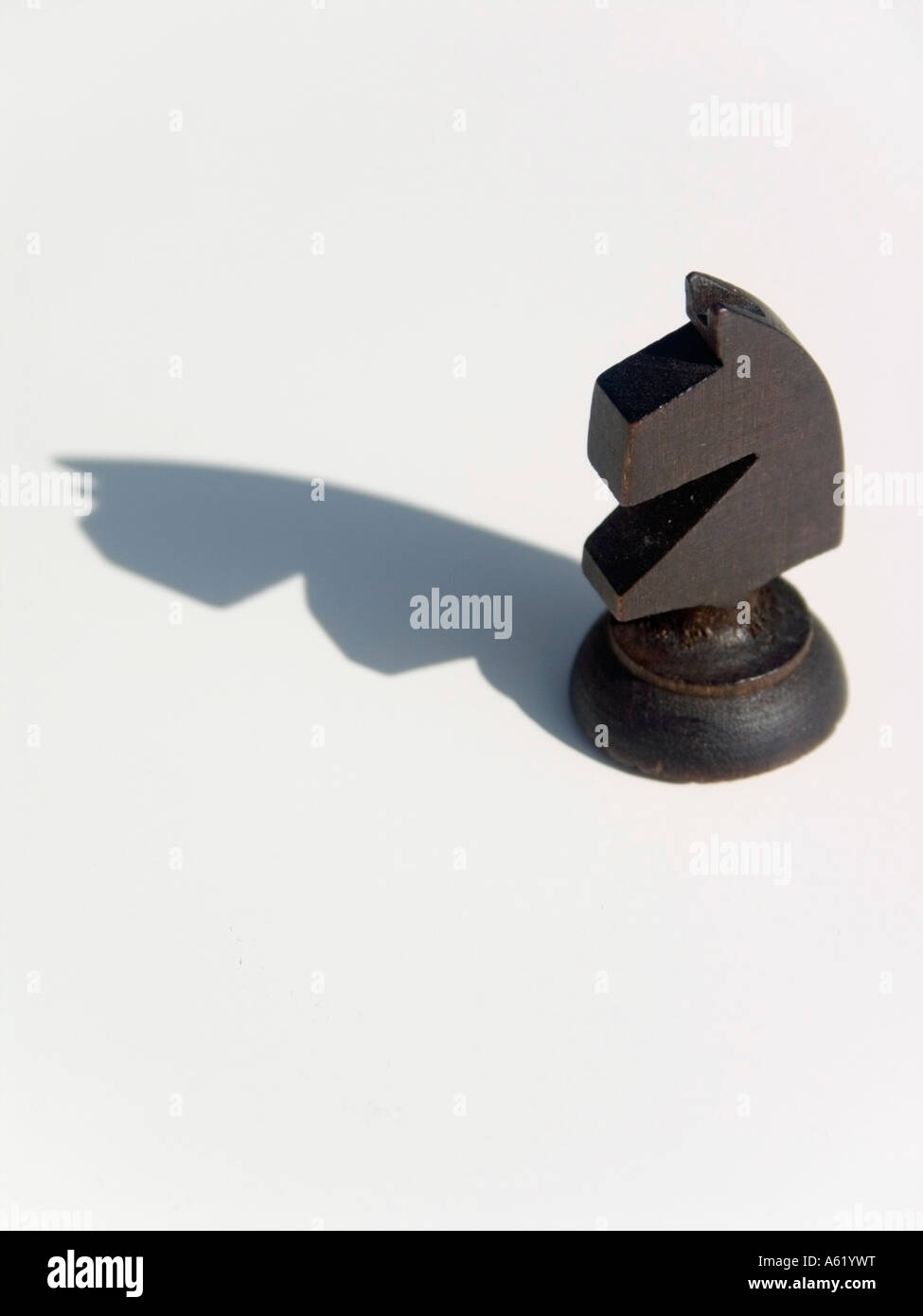 Chess knight cutout hi-res stock photography and images - Alamy