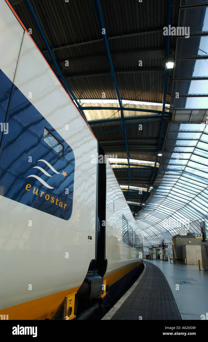 Eurostar train waiting at empty platform at Waterloo Station, London ...