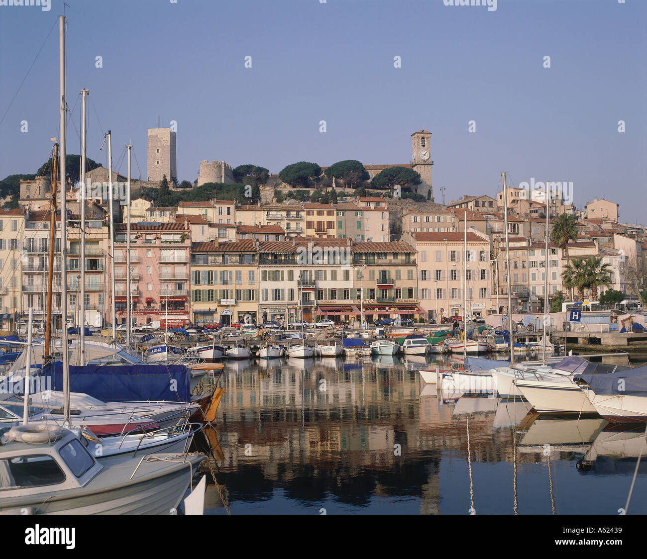 Yachts buildings in cannes hi-res stock photography and images - Alamy