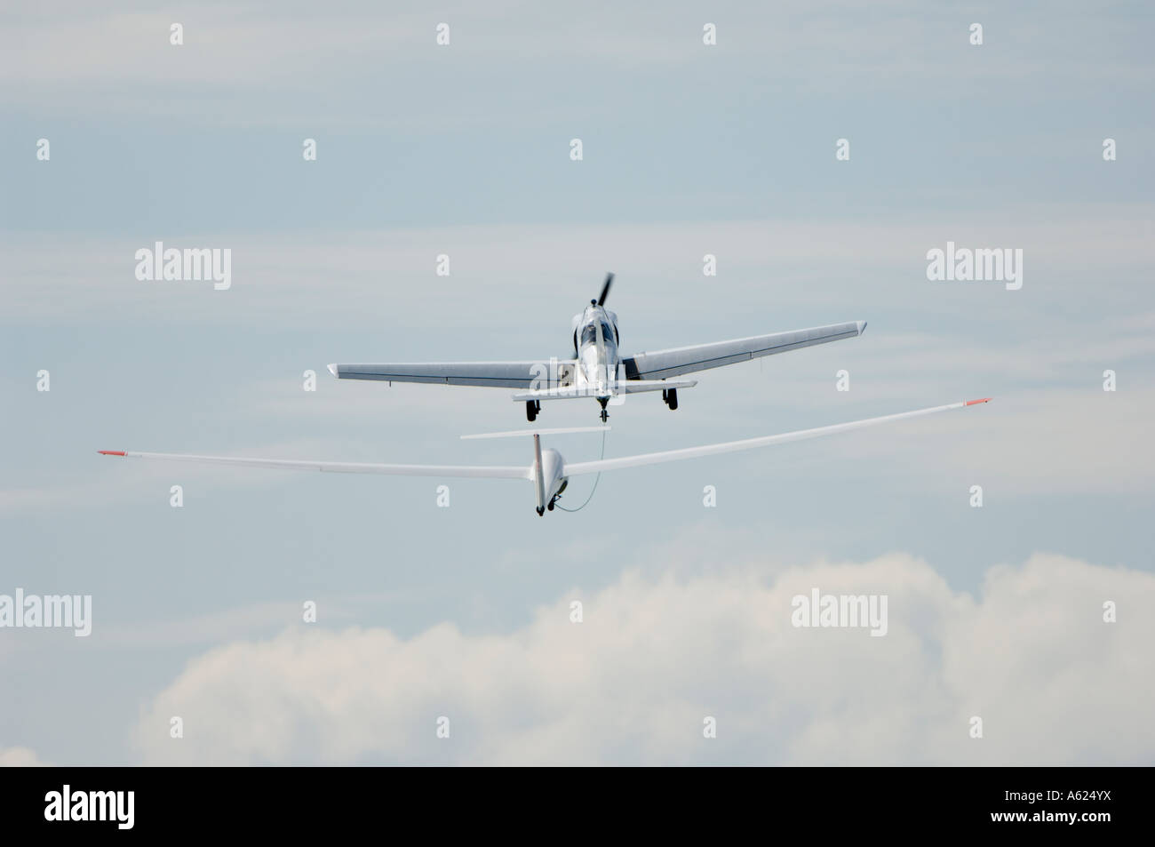 Competition Aerotow of Glider Stock Photo - Alamy