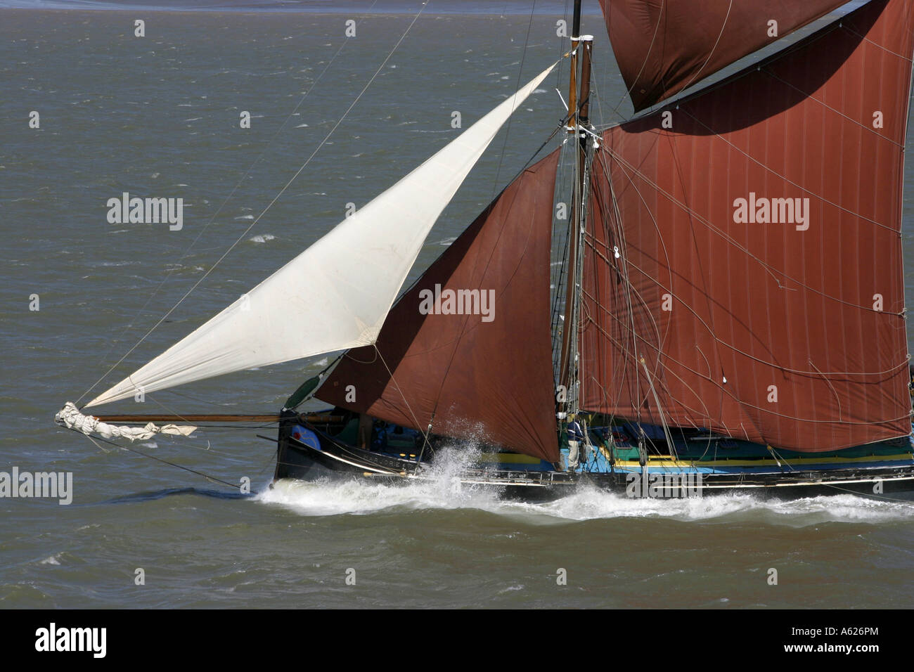 Thames sailing barge Stock Photo - Alamy