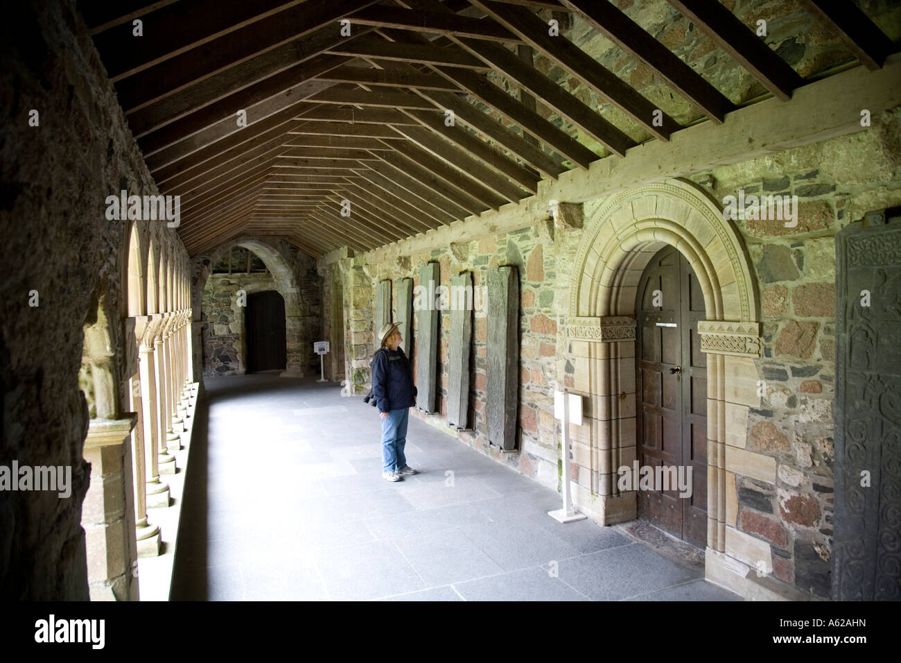 The cloisters in St Oran s Abbey Isle of Iona Stock Photo - Alamy
