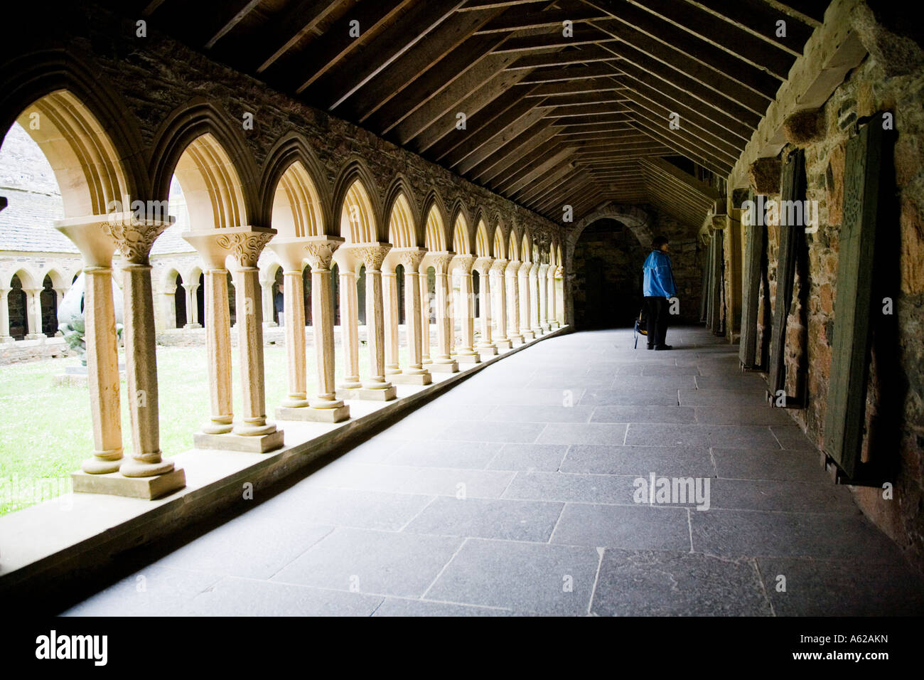 The cloisters in St Oran s Abbey Isle of Iona Stock Photo - Alamy