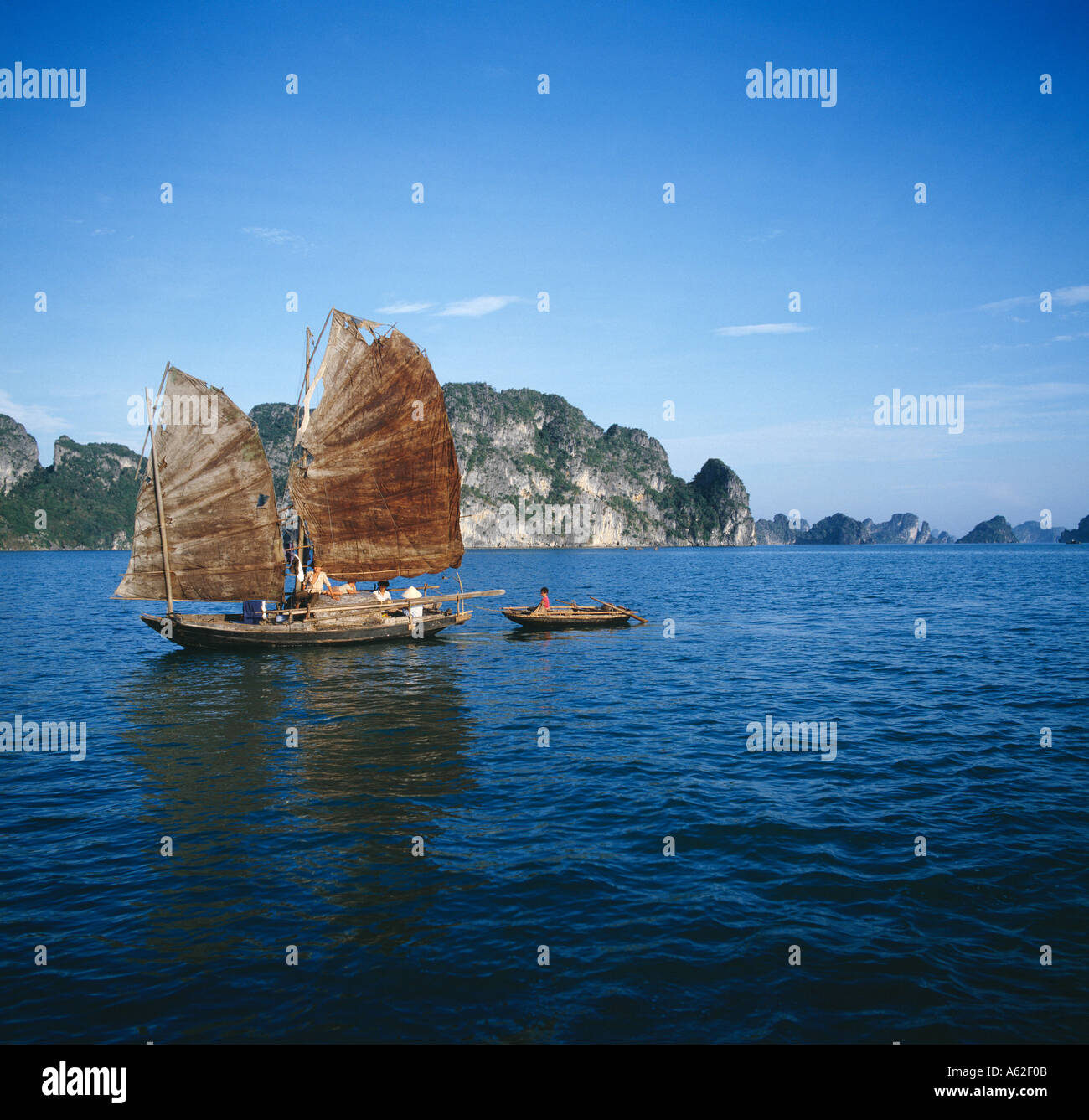 A Vietnamese junk about 4km out to sea from Ha Long Bay Stock Photo - Alamy