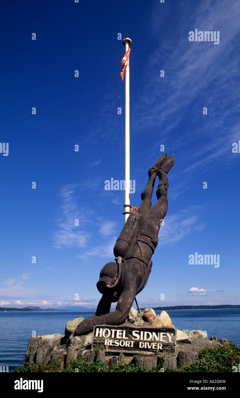 Graphic Diver Statue in Sidney British Columbia Canada Stock Photo - Alamy