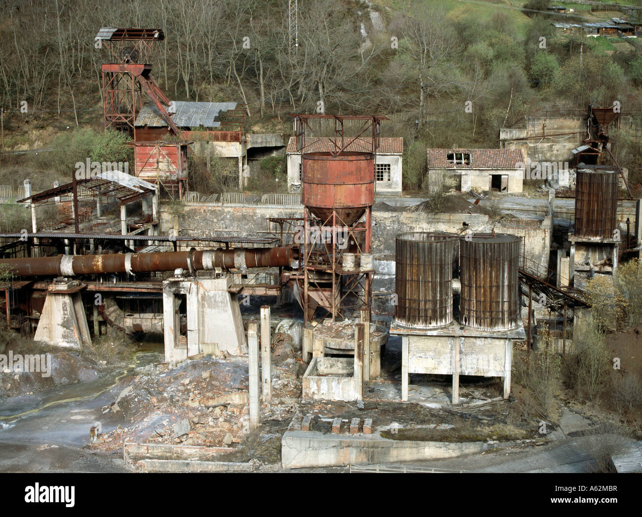 Mieres, Bergwerk, Stillgelegtes Klein-Bergwerk Stock Photo - Alamy