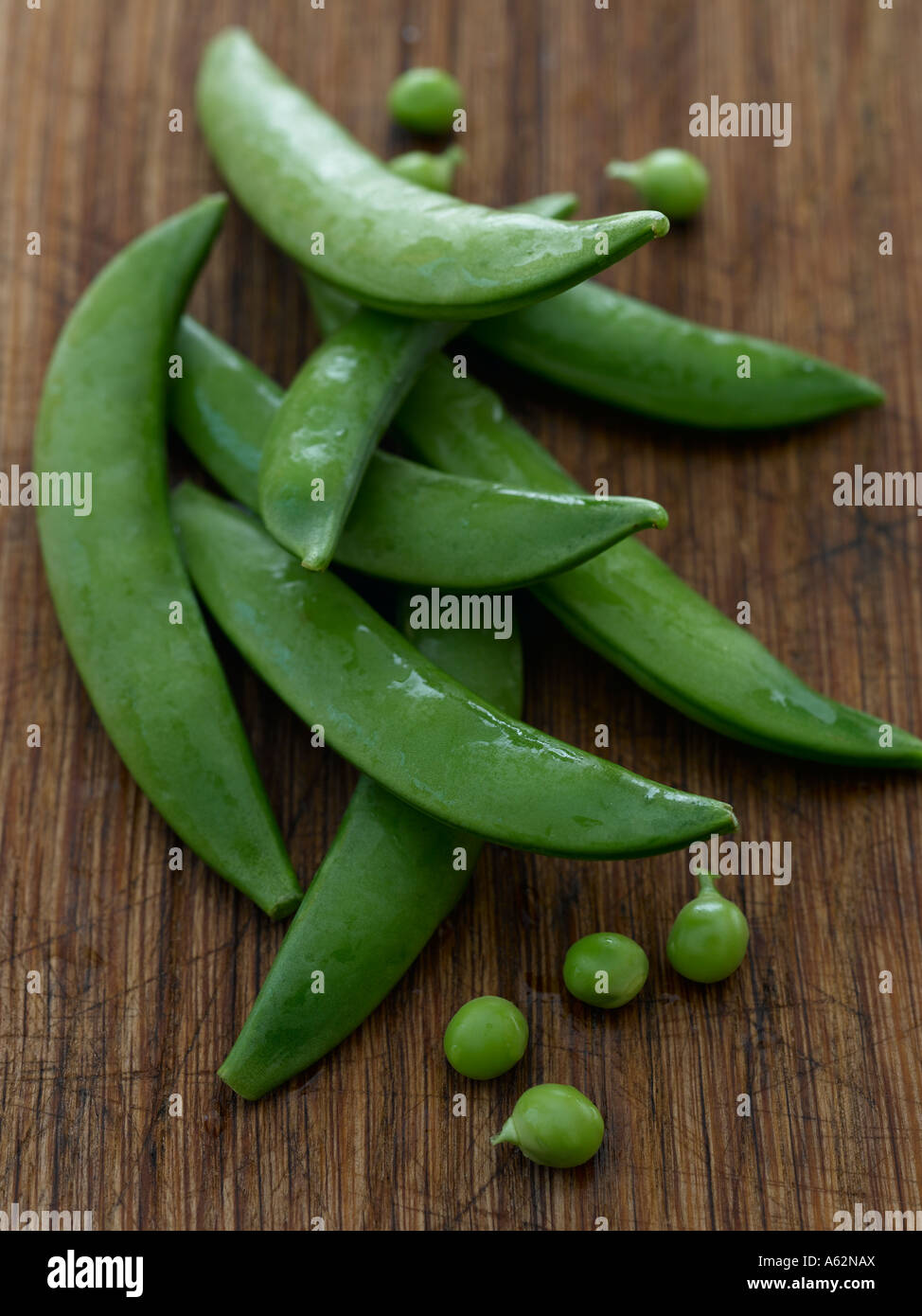 Sugar snap peas shot with professional medium format digital camera ...
