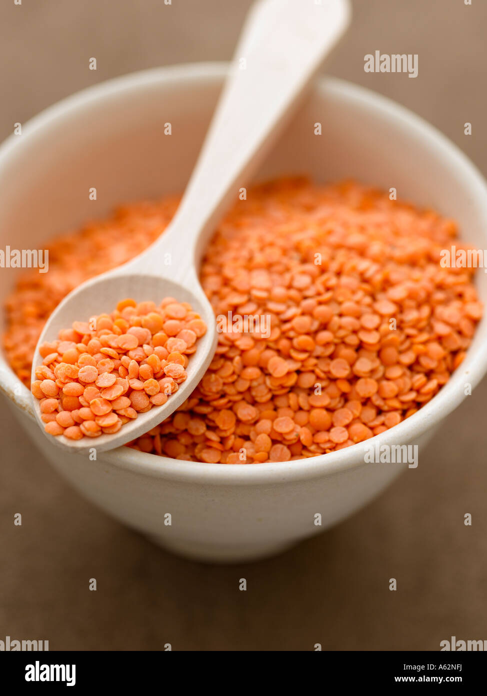 Red and white lentils hi-res stock photography and images - Alamy