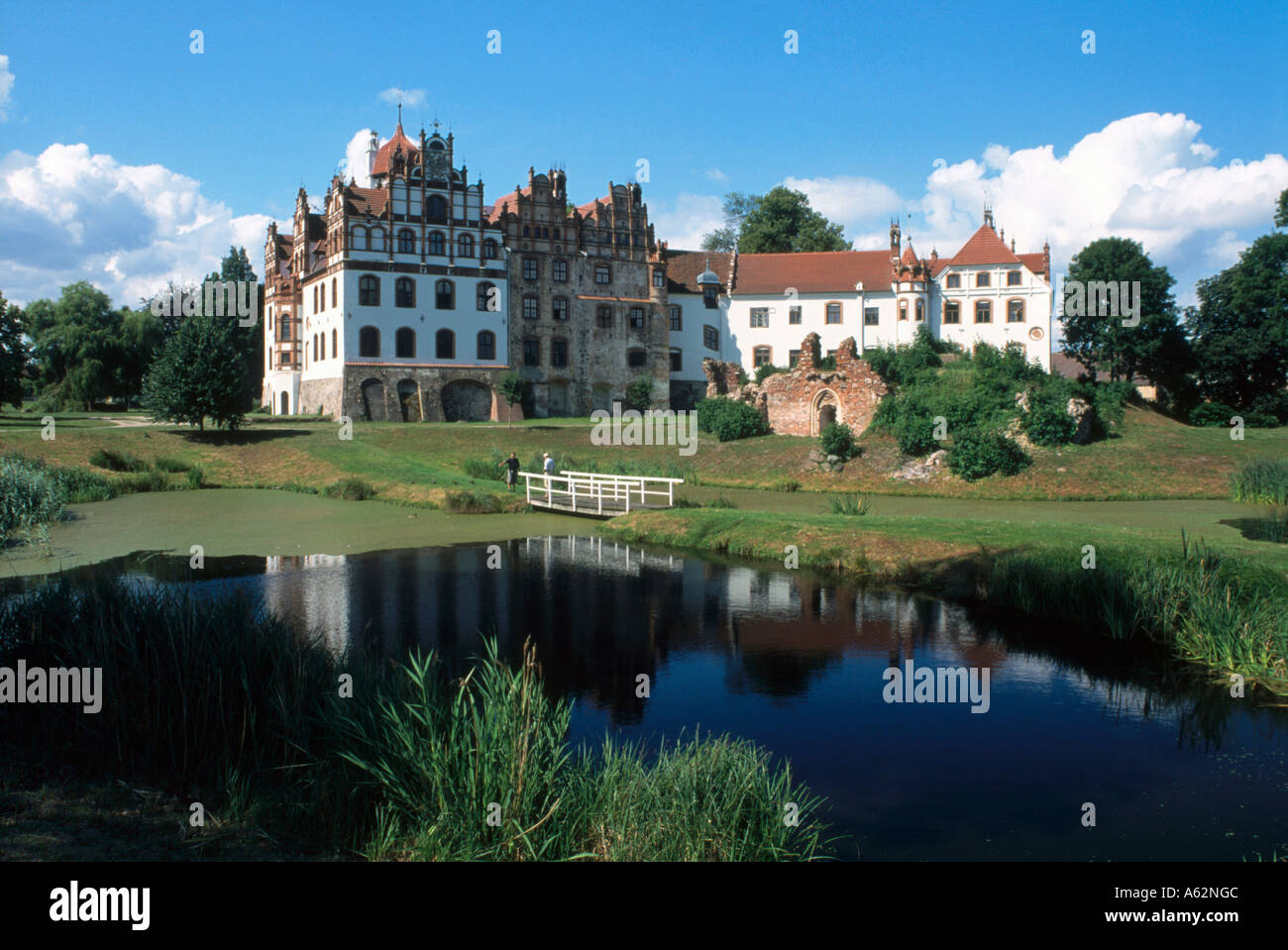 Basedow castle hi-res stock photography and images - Alamy