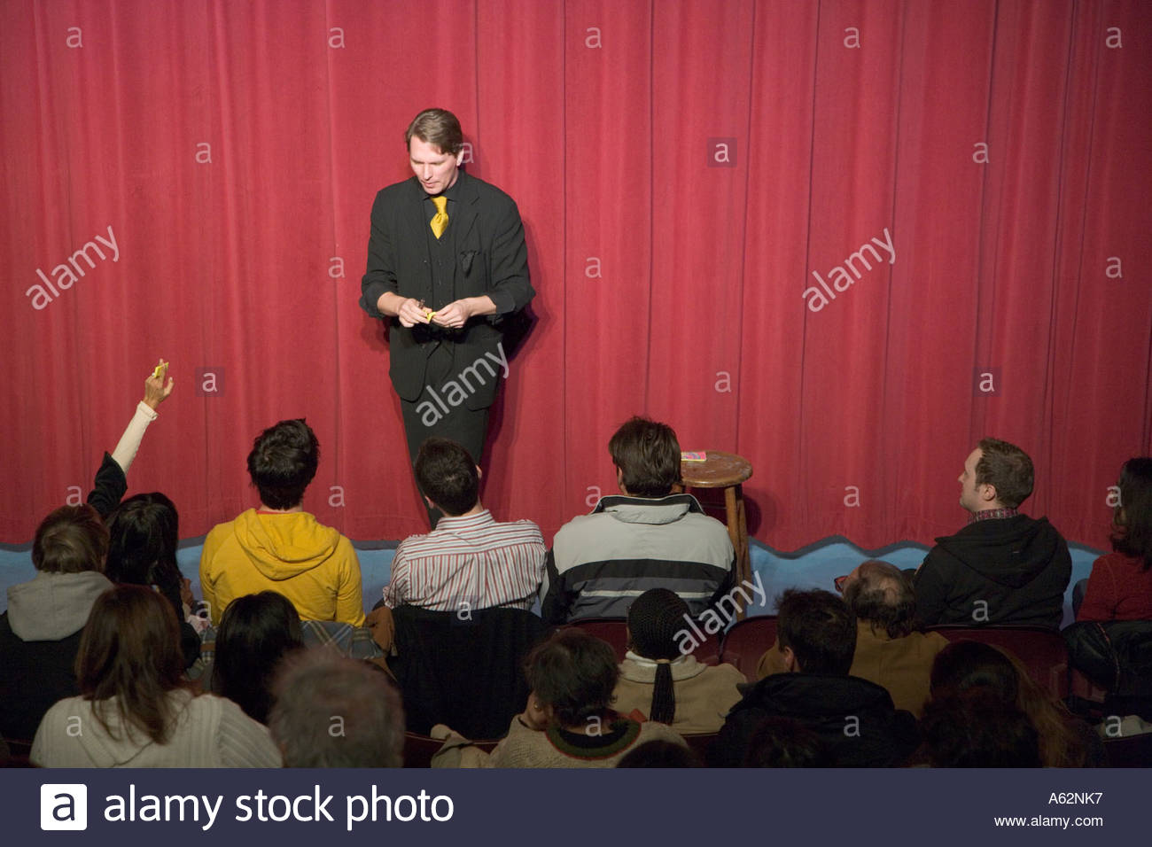 Magician Illusions Stock Photos & Magician Illusions Stock Images - Alamy