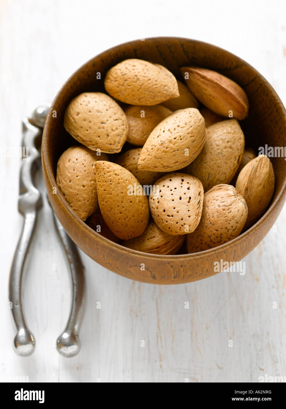 Almonds shells hi-res stock photography and images - Alamy