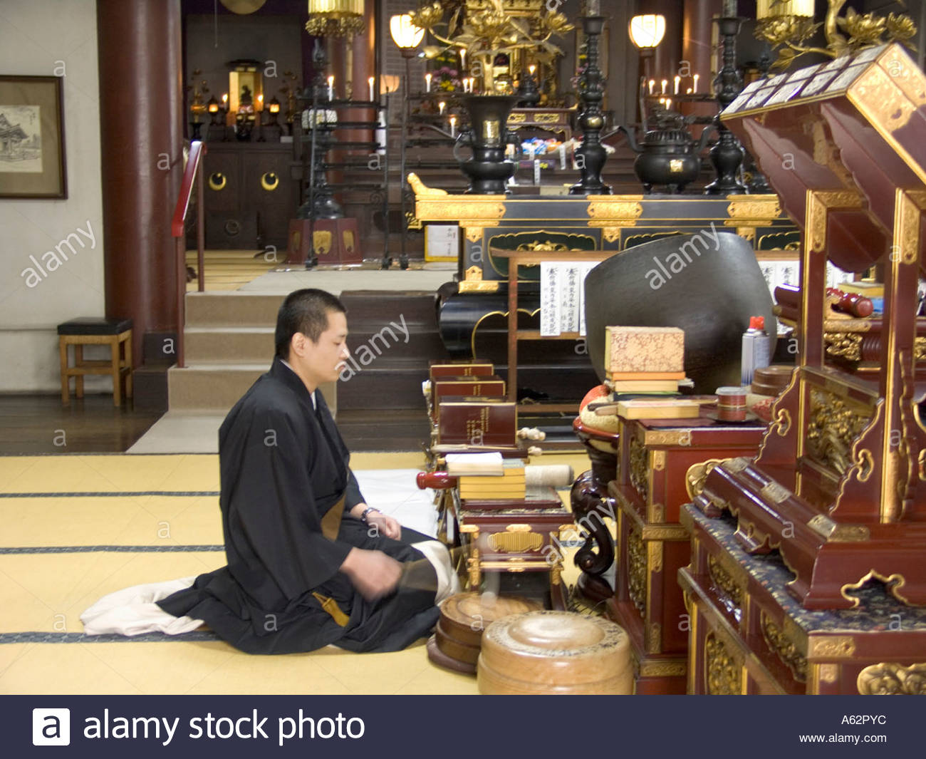 Japan Japanese Man Prayer Prayers Religion Male Stock Photos & Japan ...