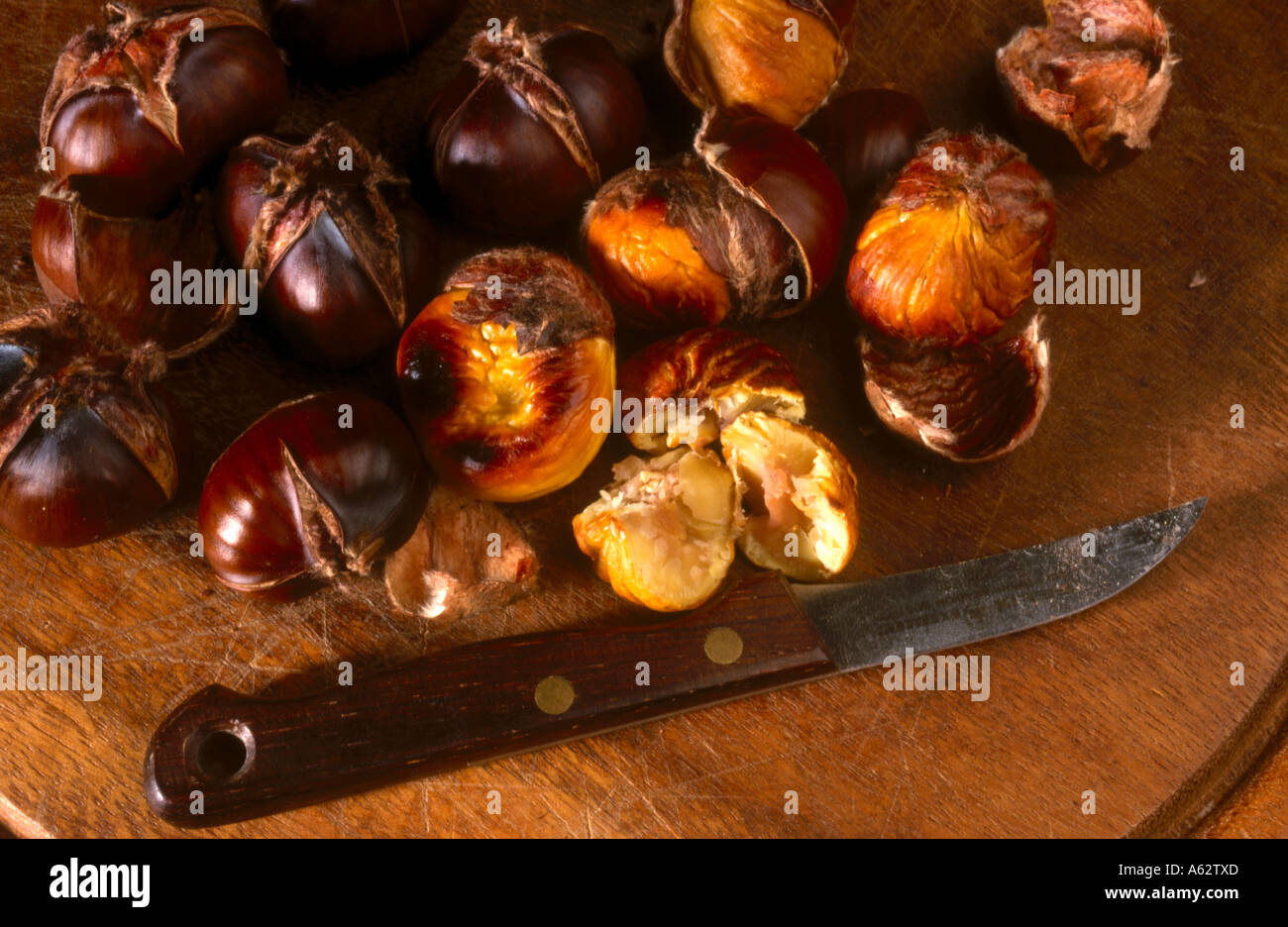 Toasted chestnuts hi-res stock photography and images - Alamy