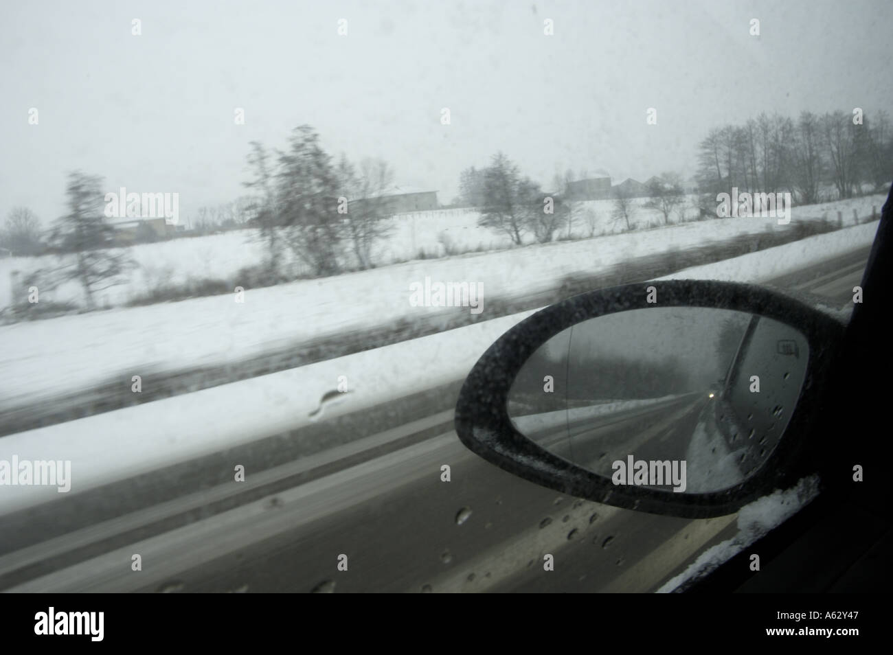 Inside car snowing hi-res stock photography and images - Alamy