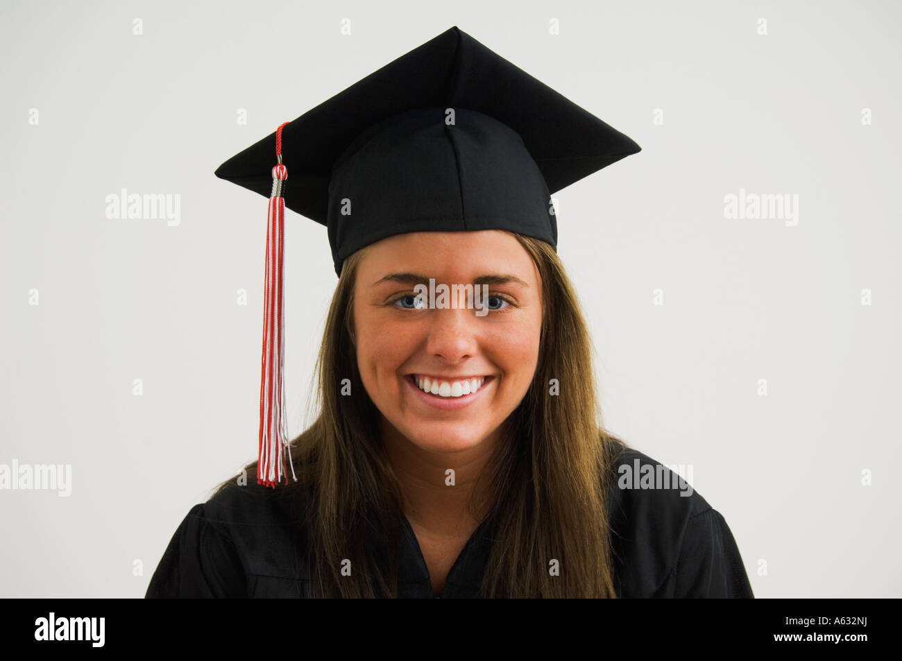 Girl graduate in mortarboard hi-res stock photography and images - Alamy