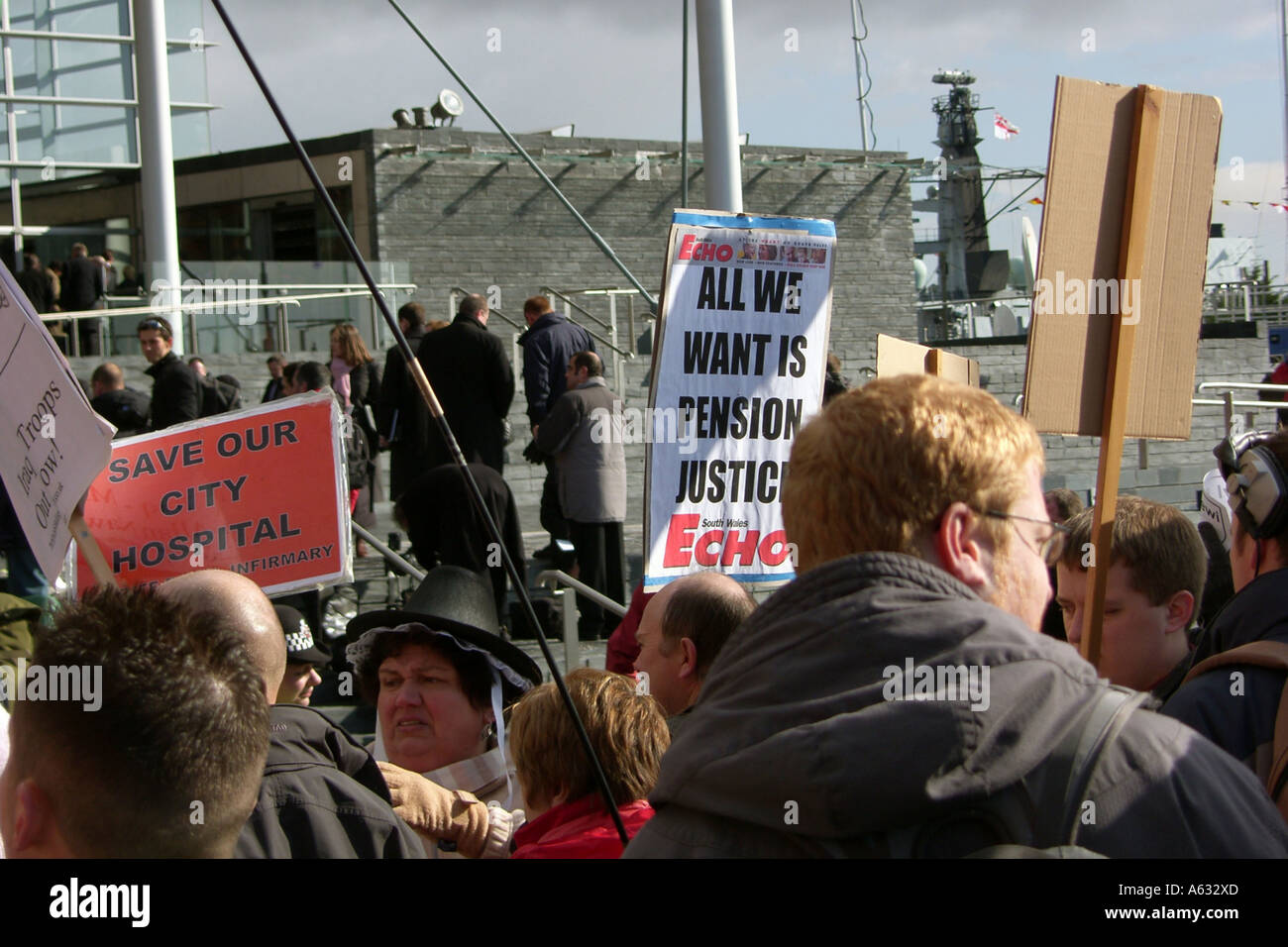 Cardiff Bay South Wales GB UK 2006 Stock Photo - Alamy
