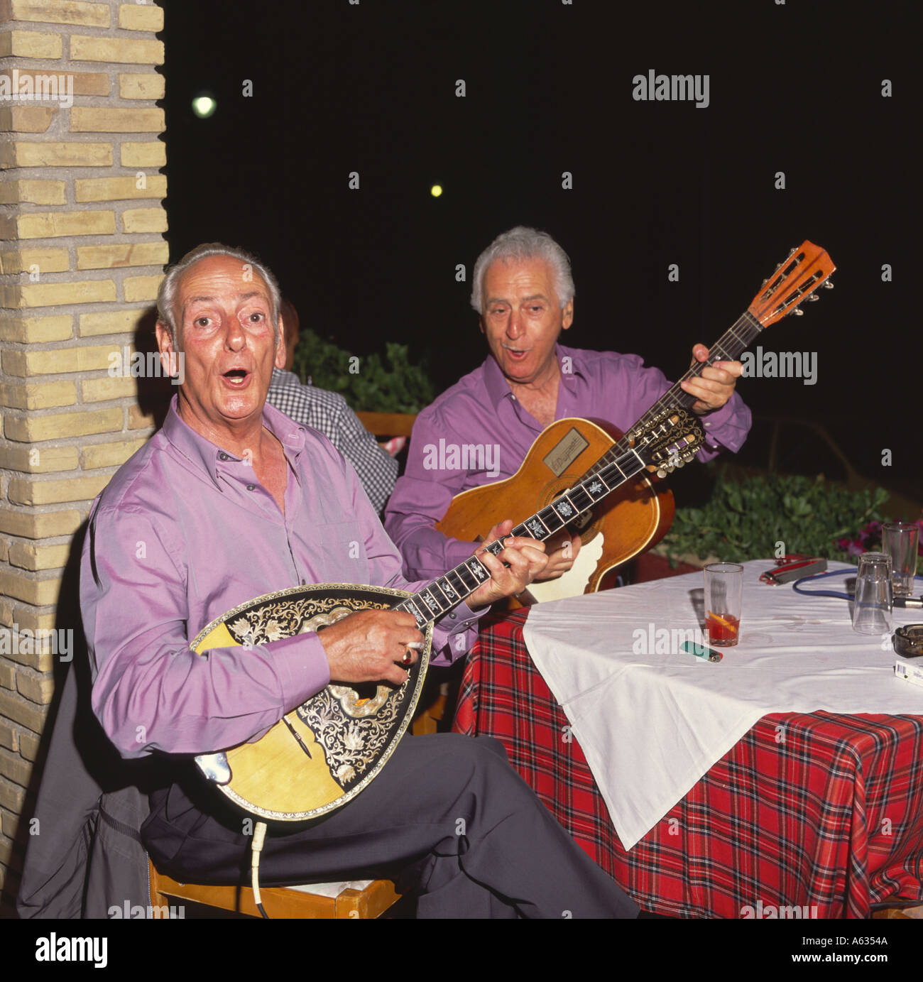 Mandolin and guitar hi-res stock photography and images - Alamy