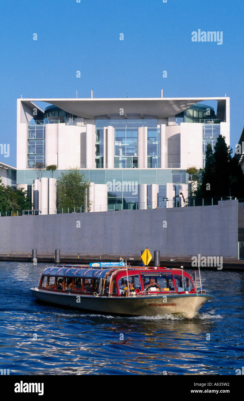 New office the federal chancellor hi-res stock photography and images ...