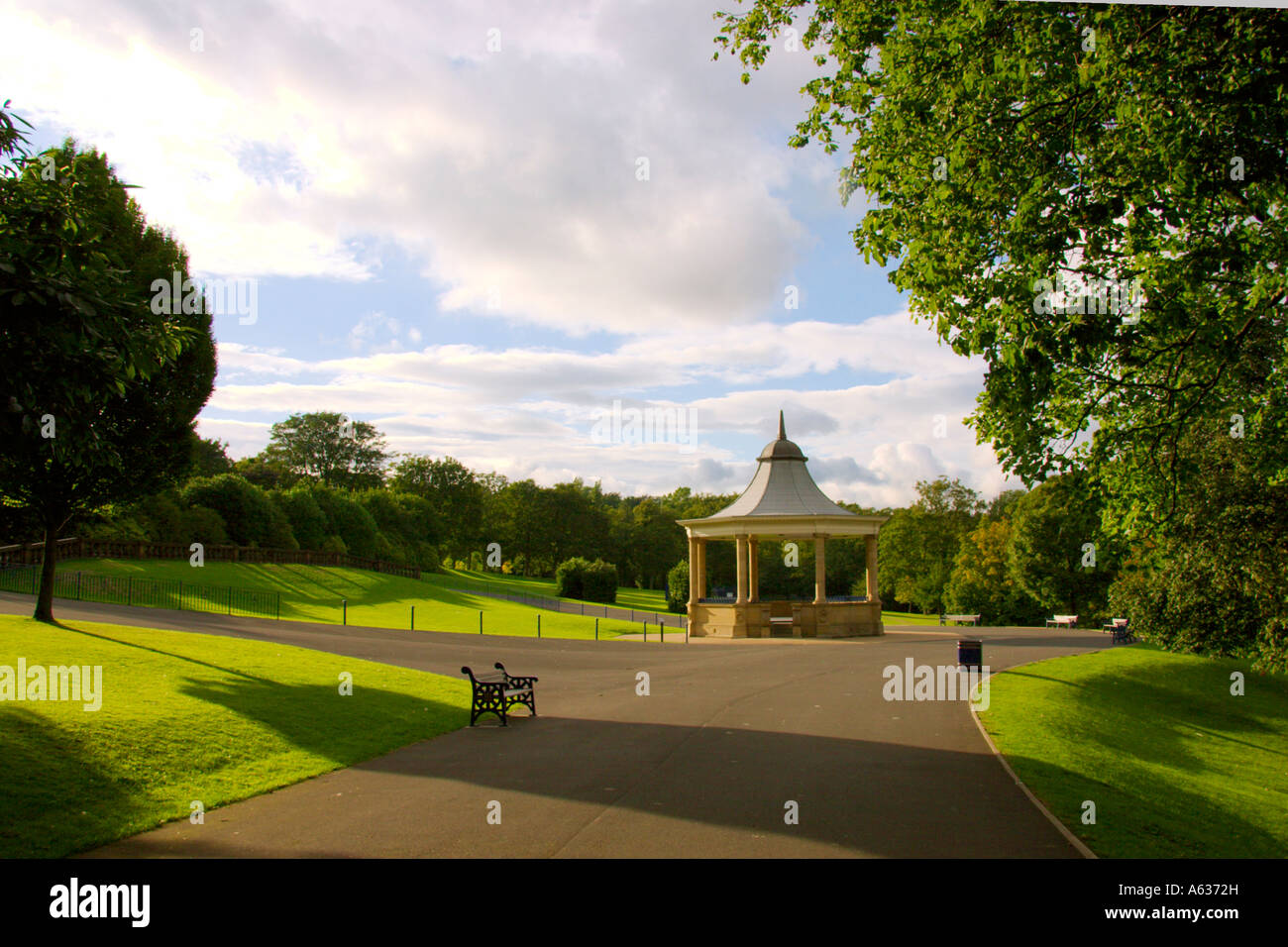 England yorkshire bradford lister park hi-res stock photography and ...