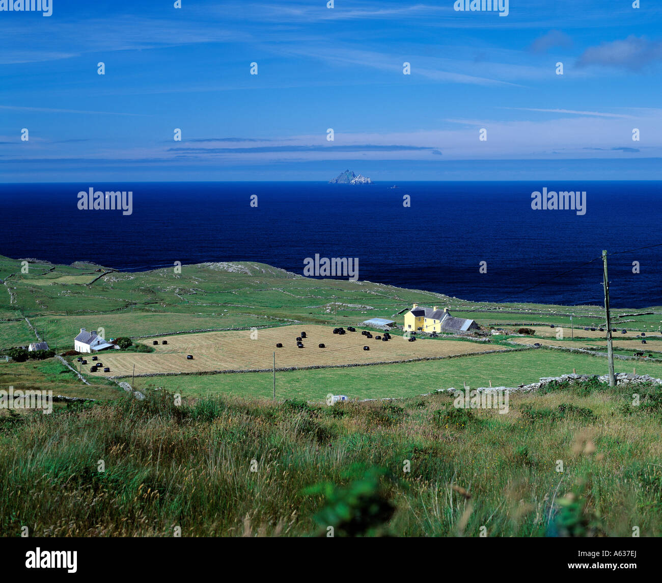 mizen head peninsula, county cork, ireland, rural farming on ireland ...