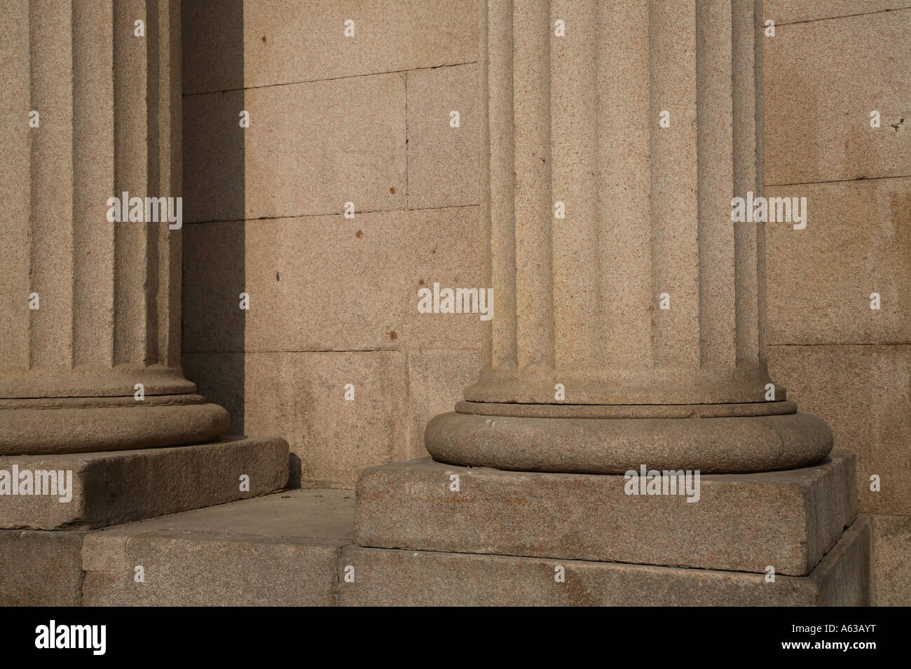 series of columns of a classic building Stock Photo - Alamy