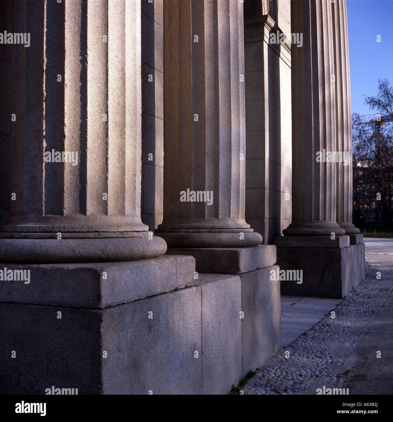 series of columns of a classic building Stock Photo - Alamy