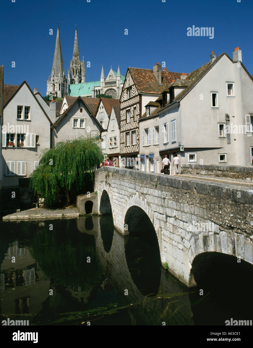 France chartres old town hi-res stock photography and images - Alamy