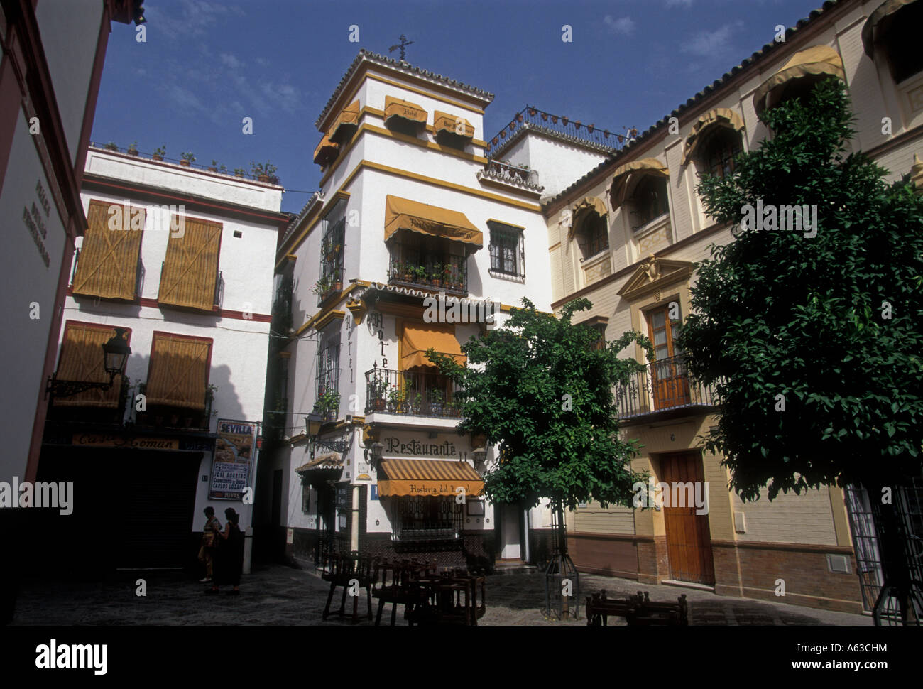 architecture, apartments, Santa Cruz Quarter, Seville, Seville Province ...