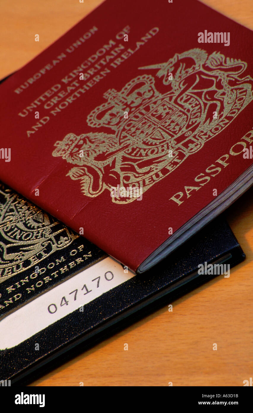 Old and New British UK Passports Stock Photo - Alamy
