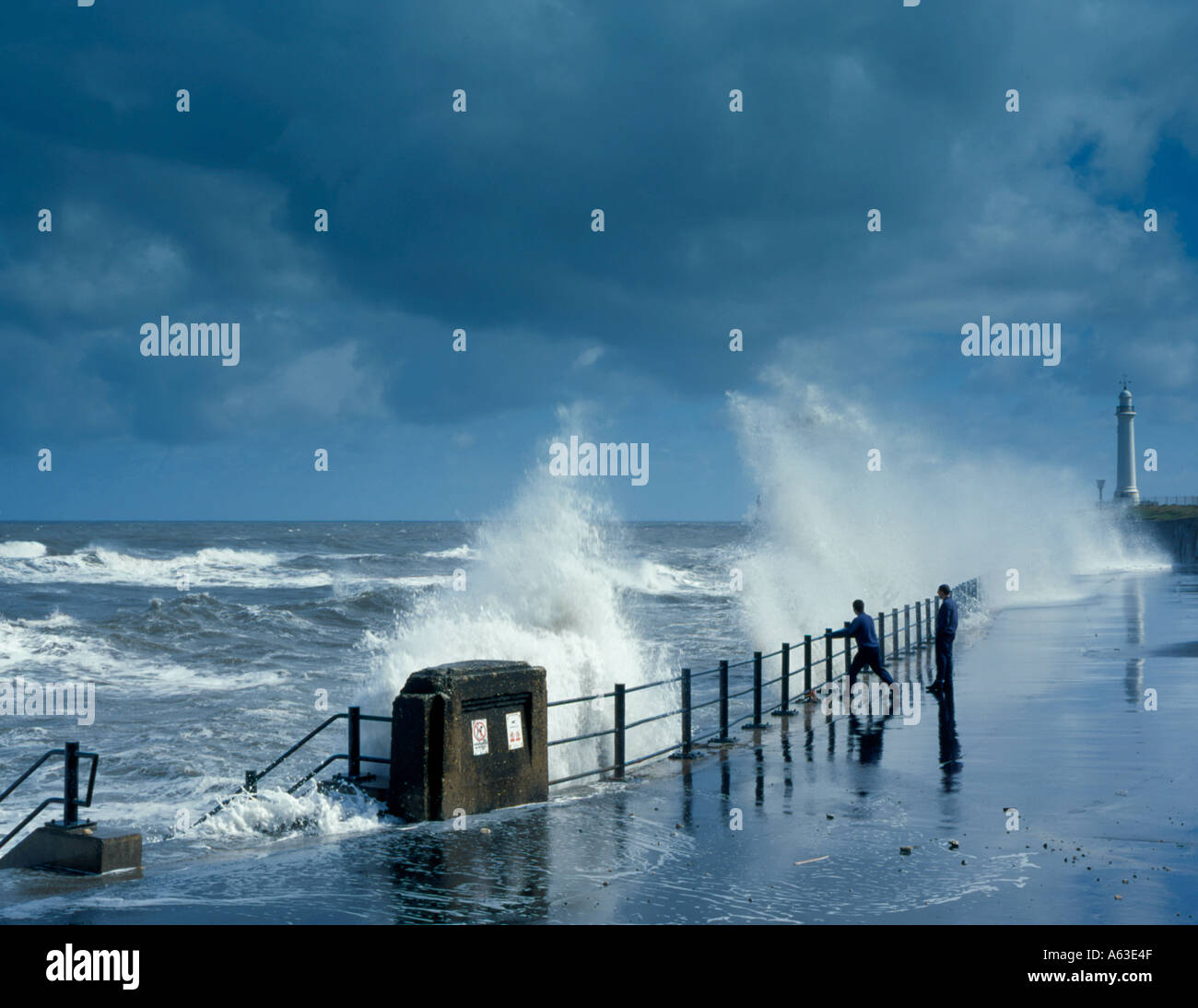 Seaburn lighthouse promenade seaburn sunderland hi-res stock ...