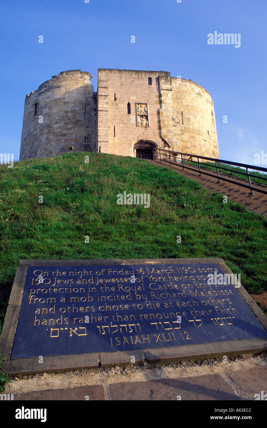 1190 jews in england cliffords tower hi-res stock photography and ...