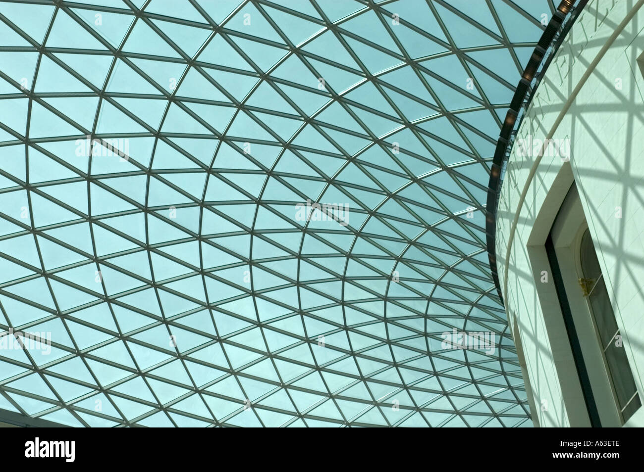 British library glass roof london hi-res stock photography and images ...