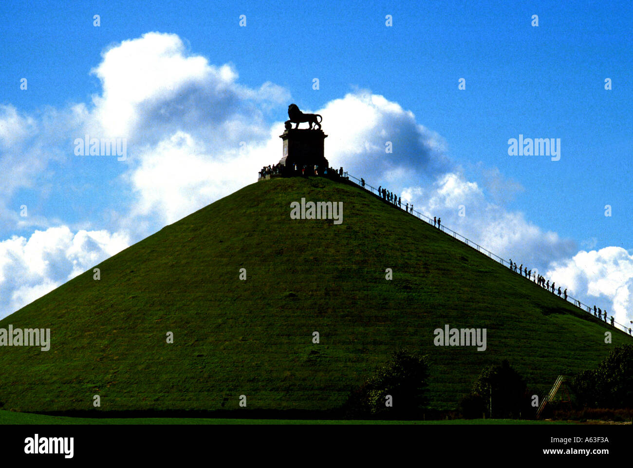 Waterloo lion hi-res stock photography and images - Alamy