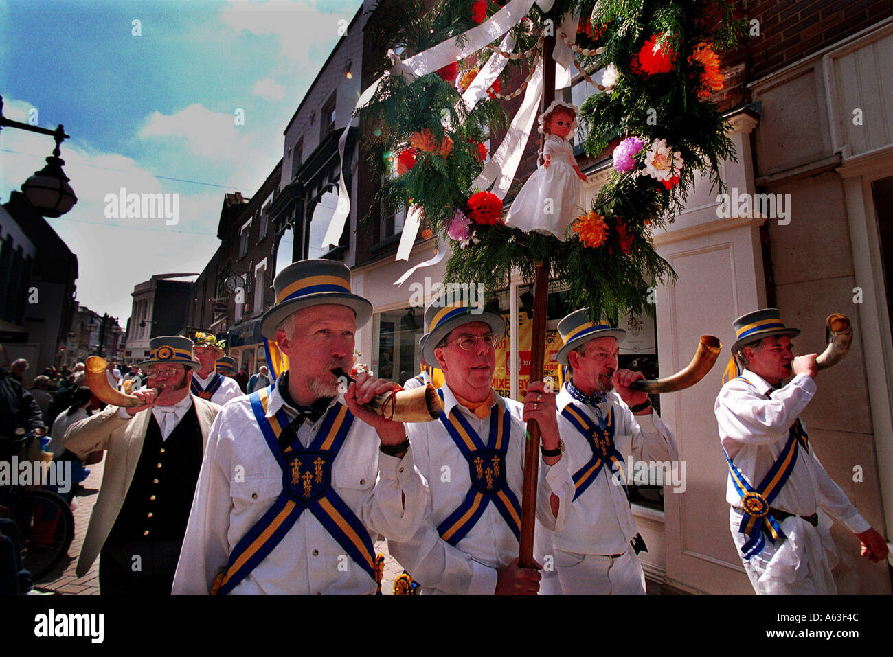THE KING S LYNN MAY GARLAND, Norfolk, England Stock Photo - Alamy