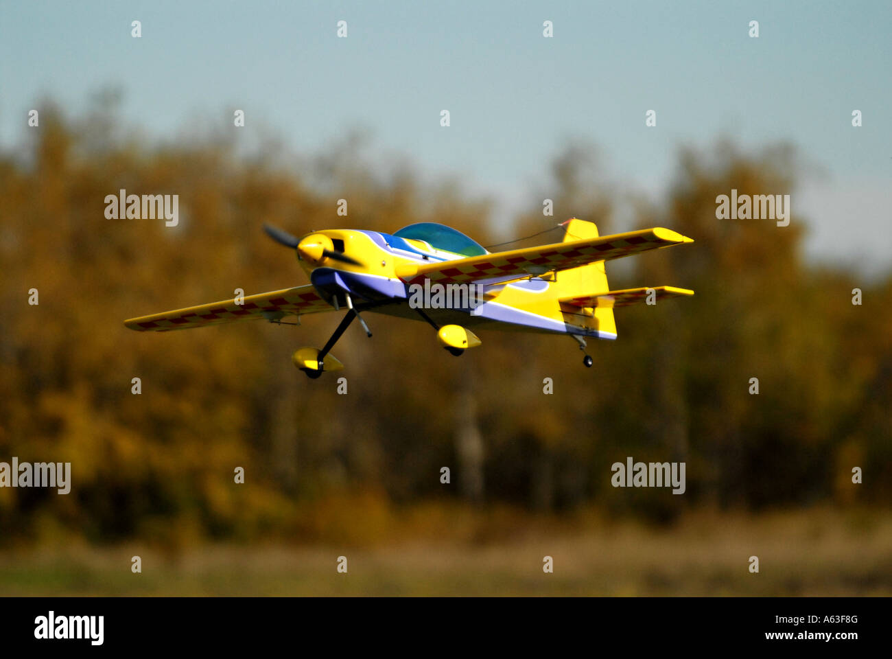 Model Airplane flying 11 Stock Photo - Alamy