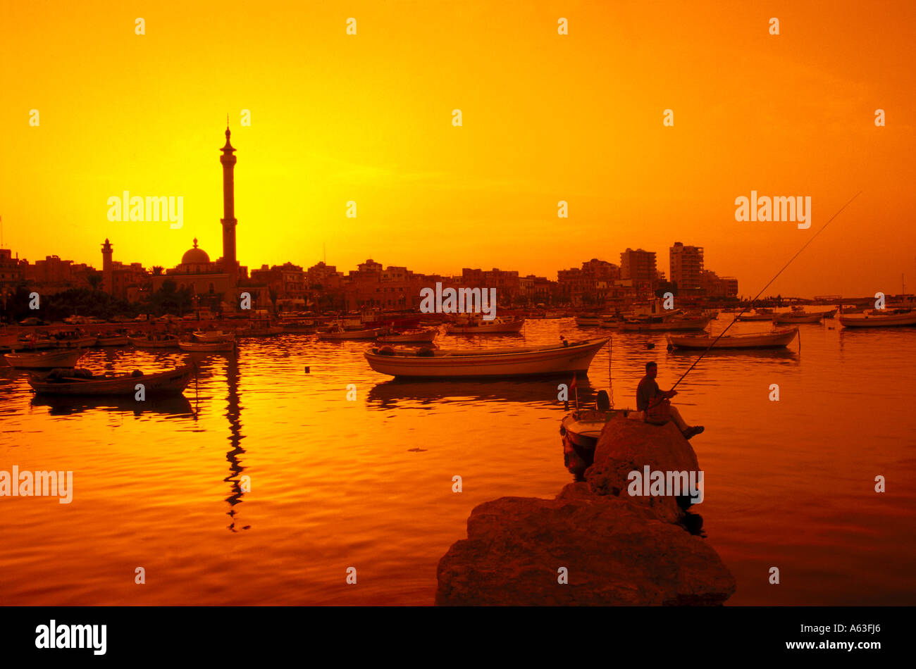 Harbour and El Mina mosque, Tripoli, Lebanon Stock Photo - Alamy