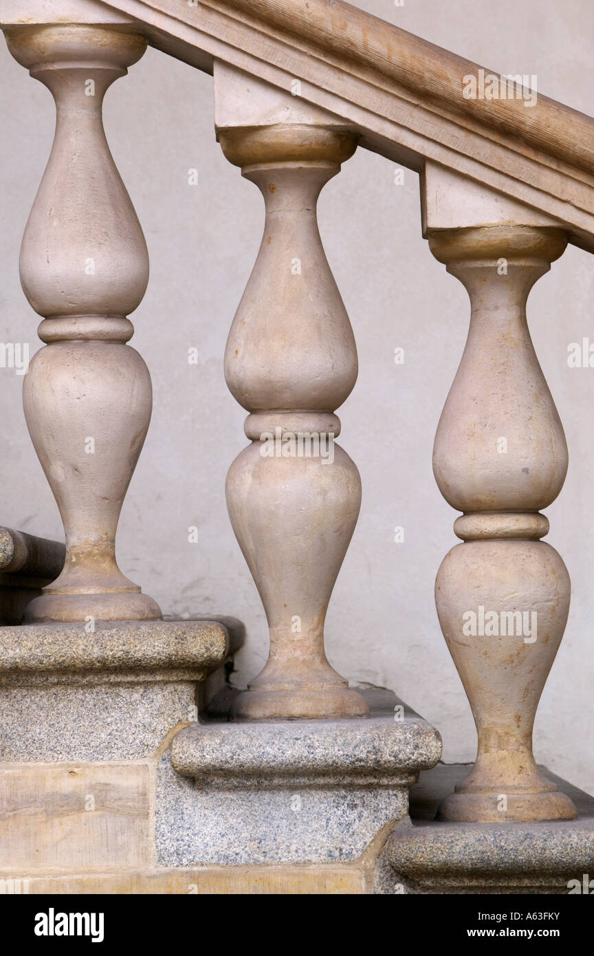 Masonry balustrade hi-res stock photography and images - Alamy